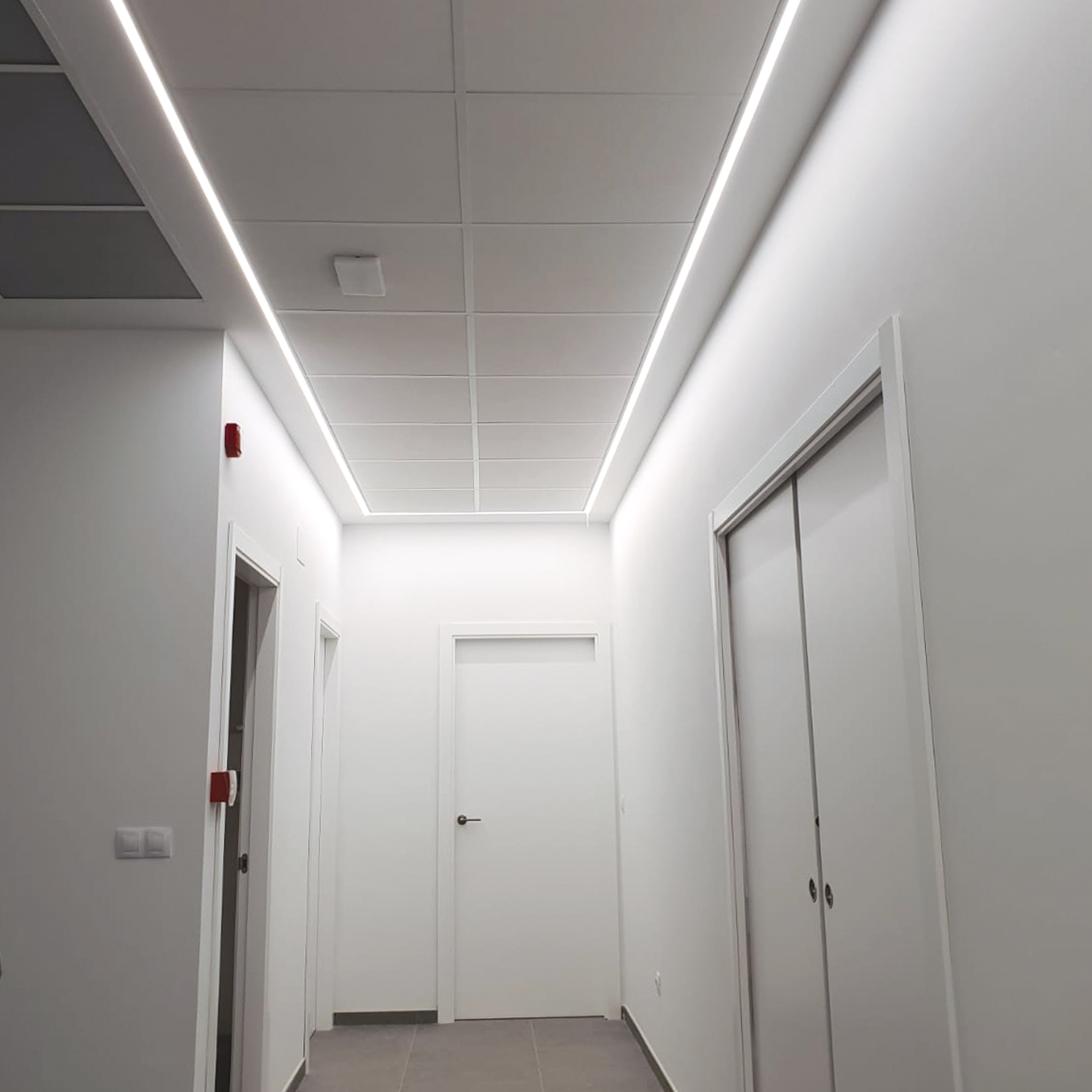 Madrid | Heat sink | Linear systems | Indoor | Products Jiso Iluminacion